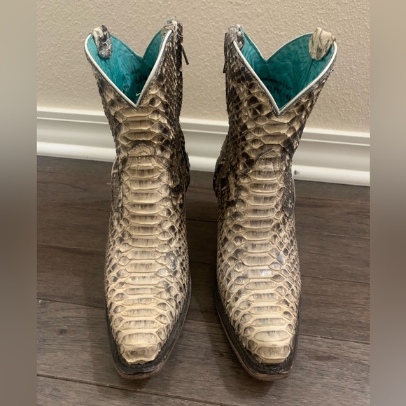 Corral | Shoes | Corral Womens Natural Full Python Snip Toe Exotic ...
